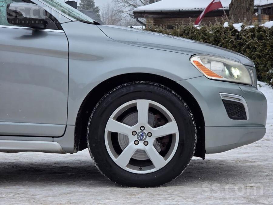 Volvo XC60 2011 in Riga, with an engine capacity of 2.40 L and mileage of 0 thousand km for 9950 €, photo 12 on AUTOMOTO.COM.LV