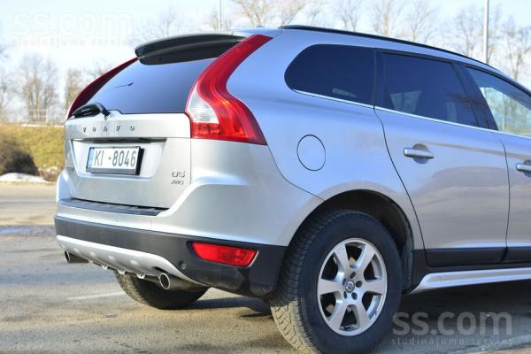 Volvo XC60 2011 in Jekabpils, with an engine capacity of 2.40 L and mileage of 295 thousand km for 8500 €, photo 8 on AUTOMOTO.COM.LV