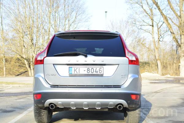 Volvo XC60 2011 in Jekabpils, with an engine capacity of 2.40 L and mileage of 295 thousand km for 8500 €, photo 9 on AUTOMOTO.COM.LV