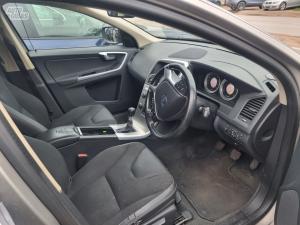 Volvo XC60 2011 Tauragė, ar dzinēja tilpumu 2.00 L un nobraukumu 190 tūkst. km par 2650 €, foto 11 vietnē AUTOMOTO.COM.LV