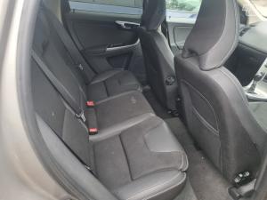Volvo XC60 2011 Tauragė, ar dzinēja tilpumu 2.00 L un nobraukumu 190 tūkst. km par 2650 €, foto 12 vietnē AUTOMOTO.COM.LV