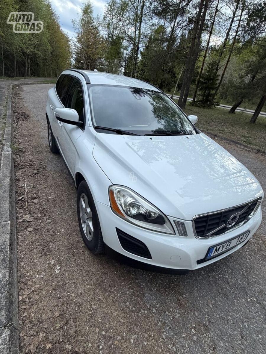 Volvo XC60 2011 in Telschi, with an engine capacity of 2.40 L and mileage of 347 thousand km for 7200 €, photo 3 on AUTOMOTO.COM.LV
