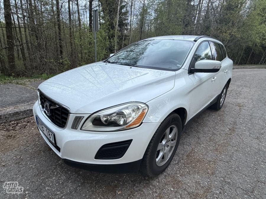 Volvo XC60 2011 in Telschi, with an engine capacity of 2.40 L and mileage of 347 thousand km for 7200 €, photo 4 on AUTOMOTO.COM.LV