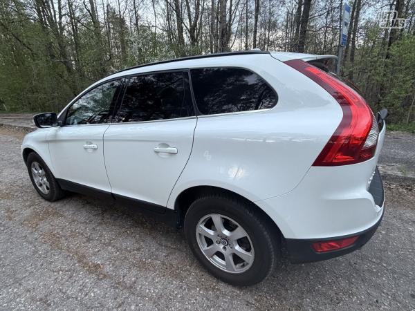 Volvo XC60 2011 in Telschi, with an engine capacity of 2.40 L and mileage of 347 thousand km for 7200 €, photo 4 on AUTOMOTO.COM.LV