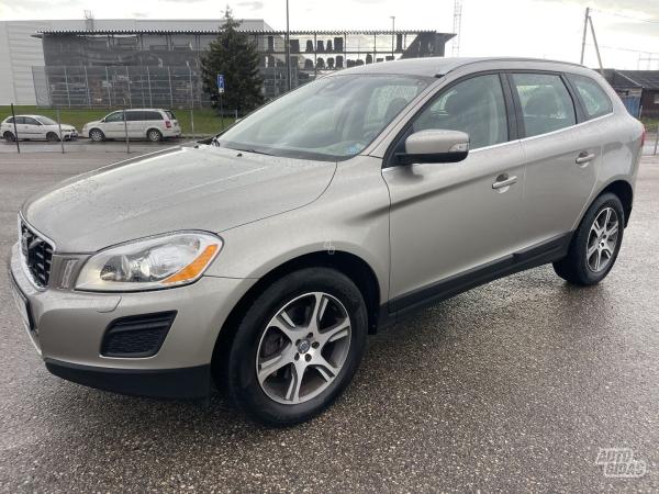 Volvo XC60 2011 in Kaunas, with an engine capacity of 2.40 L and mileage of 245 thousand km for 9900 €, photo 1 on AUTOMOTO.COM.LV