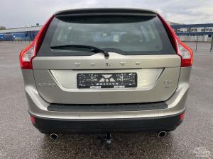 Volvo XC60 2011 in Kaunas, with an engine capacity of 2.40 L and mileage of 245 thousand km for 9900 €, photo 10 on AUTOMOTO.COM.LV