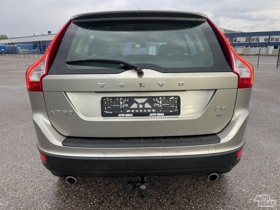 Volvo XC60 2011 in Kaunas, with an engine capacity of 2.40 L and mileage of 245 thousand km for 9900 €, photo 10 on AUTOMOTO.COM.LV