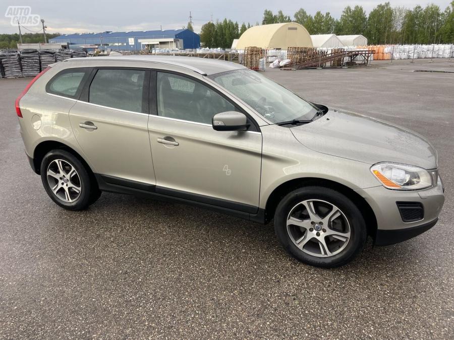 Volvo XC60 2011 in Kaunas, with an engine capacity of 2.40 L and mileage of 245 thousand km for 9900 €, photo 14 on AUTOMOTO.COM.LV
