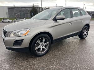 Volvo XC60 2011 in Kaunas, with an engine capacity of 2.40 L and mileage of 245 thousand km for 9900 €, photo 16 on AUTOMOTO.COM.LV