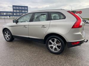 Volvo XC60 2011 in Kaunas, with an engine capacity of 2.40 L and mileage of 245 thousand km for 9900 €, photo 18 on AUTOMOTO.COM.LV