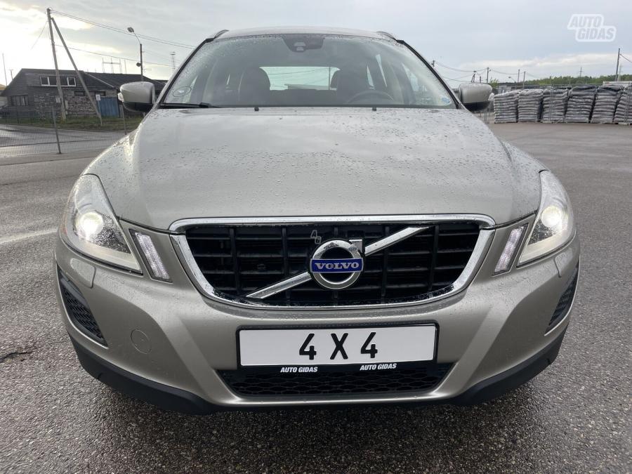 Volvo XC60 2011 in Kaunas, with an engine capacity of 2.40 L and mileage of 245 thousand km for 9900 €, photo 20 on AUTOMOTO.COM.LV