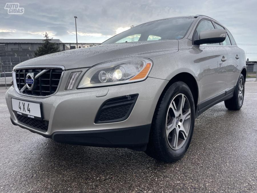 Volvo XC60 2011 in Kaunas, with an engine capacity of 2.40 L and mileage of 245 thousand km for 9900 €, photo 21 on AUTOMOTO.COM.LV
