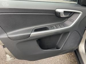 Volvo XC60 2011 in Kaunas, with an engine capacity of 2.40 L and mileage of 245 thousand km for 9900 €, photo 23 on AUTOMOTO.COM.LV