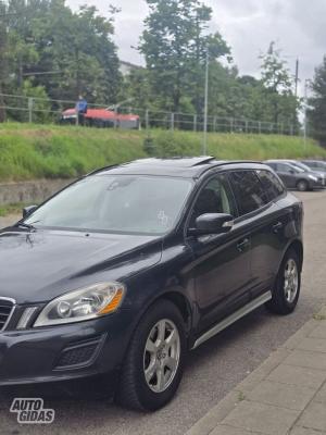 Volvo XC60 2011 in Vilnius, with an engine capacity of 3.20 L and mileage of 290 thousand km for 5000 €, photo  on AUTOMOTO.COM.LV