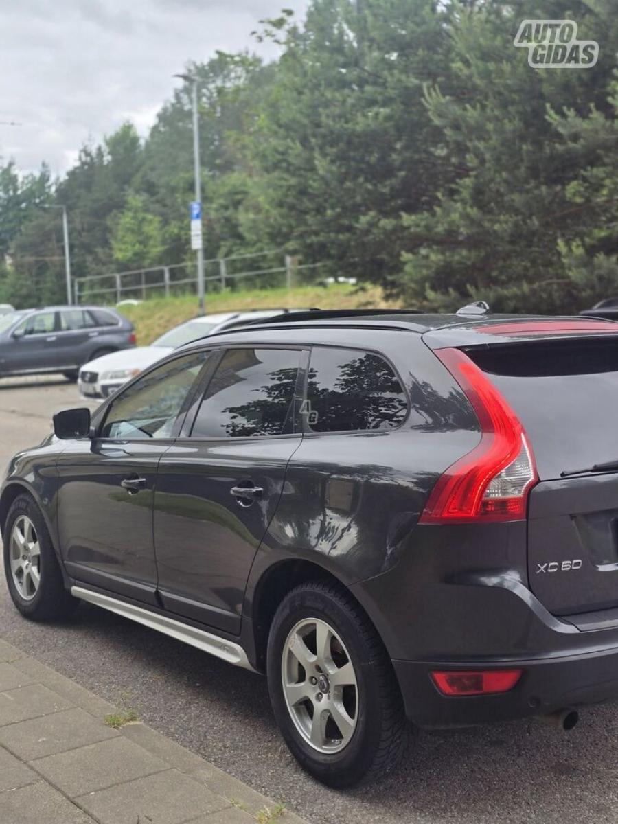 Volvo XC60 2011 Viļņa, ar dzinēja tilpumu 3.20 L un nobraukumu 290 tūkst. km par 5000 €, foto 4 vietnē AUTOMOTO.COM.LV