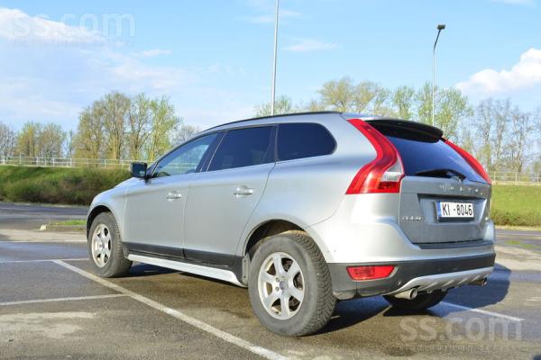 Volvo XC60 2011 Jēkabpils, ar dzinēja tilpumu 2.40 L un nobraukumu 295 tūkst. km par 8000 €, foto 4 vietnē AUTOMOTO.COM.LV