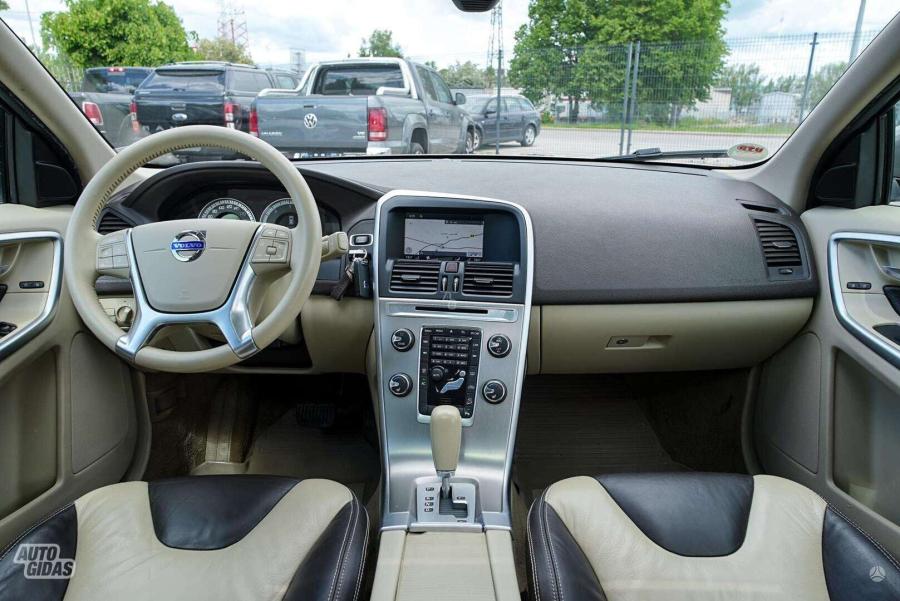Volvo XC60 2011 in Marijampole, with an engine capacity of 2.40 L and mileage of 213 thousand km for 10450 €, photo 16 on AUTOMOTO.COM.LV