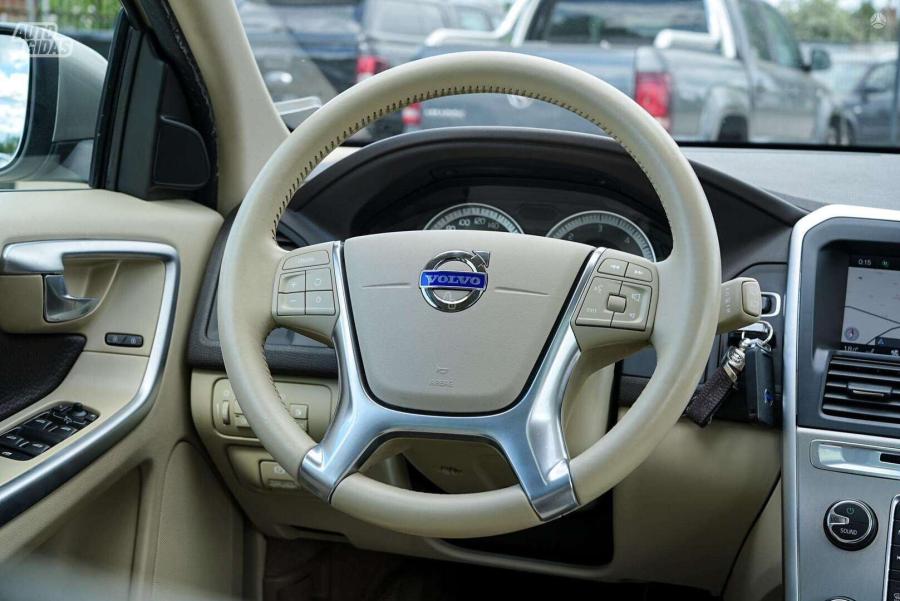 Volvo XC60 2011 in Marijampole, with an engine capacity of 2.40 L and mileage of 213 thousand km for 10450 €, photo 21 on AUTOMOTO.COM.LV