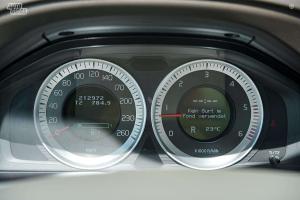 Volvo XC60 2011 in Marijampole, with an engine capacity of 2.40 L and mileage of 213 thousand km for 10450 €, photo 22 on AUTOMOTO.COM.LV
