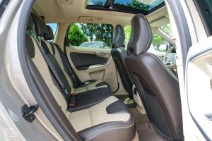 Volvo XC60 2011 in Marijampole, with an engine capacity of 2.40 L and mileage of 213 thousand km for 10450 €, photo 32 on AUTOMOTO.COM.LV