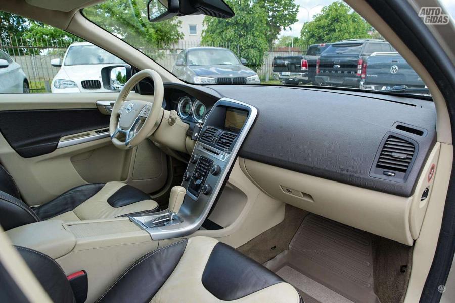 Volvo XC60 2011 in Marijampole, with an engine capacity of 2.40 L and mileage of 213 thousand km for 10450 €, photo 34 on AUTOMOTO.COM.LV