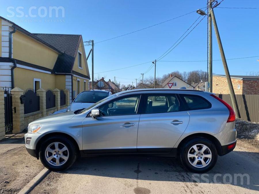 Volvo XC60 2011 Daugavpils, ar dzinēja tilpumu 2.40 L un nobraukumu 0 tūkst. km par 8450 €, foto 3 vietnē AUTOMOTO.COM.LV