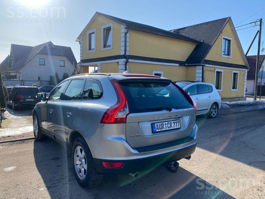 Volvo XC60 2011 Daugavpils, ar dzinēja tilpumu 2.40 L un nobraukumu 0 tūkst. km par 8450 €, foto 4 vietnē AUTOMOTO.COM.LV