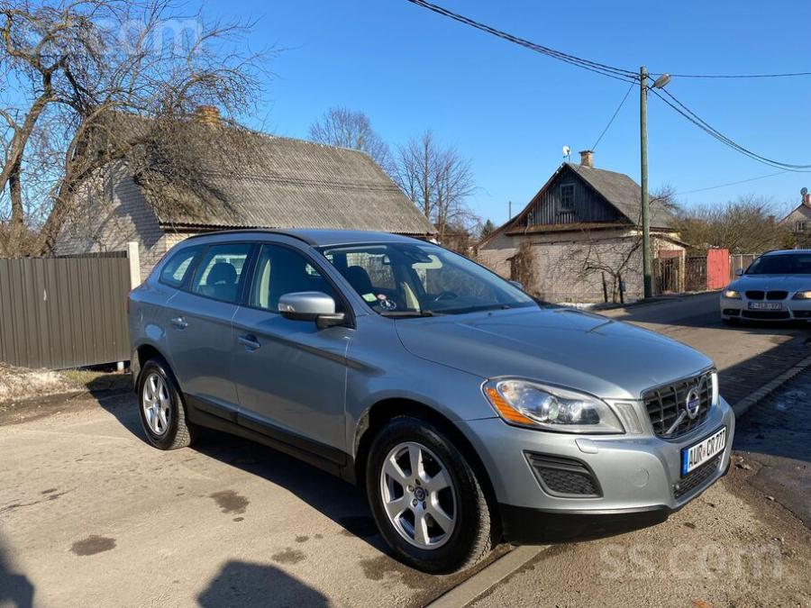 Volvo XC60 2011 Daugavpils, ar dzinēja tilpumu 2.40 L un nobraukumu 0 tūkst. km par 8450 €, foto 8 vietnē AUTOMOTO.COM.LV