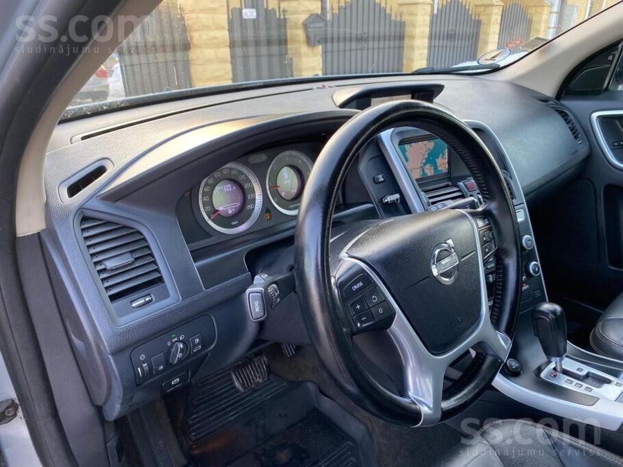 Volvo XC60 2011 Daugavpils, ar dzinēja tilpumu 2.40 L un nobraukumu 0 tūkst. km par 8450 €, foto 14 vietnē AUTOMOTO.COM.LV