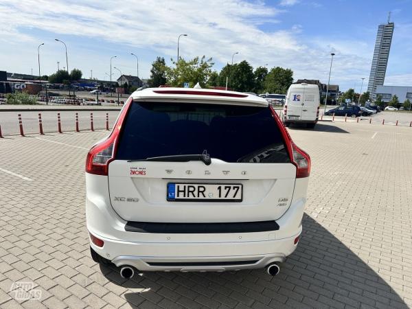 Volvo XC60 2011 Klaipėda, ar dzinēja tilpumu 2.40 L un nobraukumu 229 tūkst. km par 9300 €, foto 4 vietnē AUTOMOTO.COM.LV
