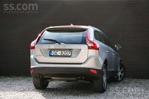 Volvo XC60 2011 Rīga, ar dzinēja tilpumu 2.40 L un nobraukumu 280 tūkst. km par 10290 €, foto 4 vietnē AUTOMOTO.COM.LV