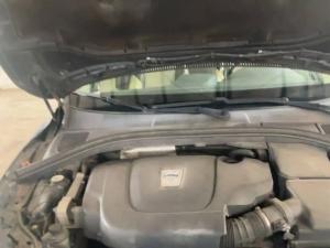 Volvo XC60 2011 Mārupe, ar dzinēja tilpumu 2.40 L un nobraukumu 330 tūkst. km par 8950 €, foto 7 vietnē AUTOMOTO.COM.LV