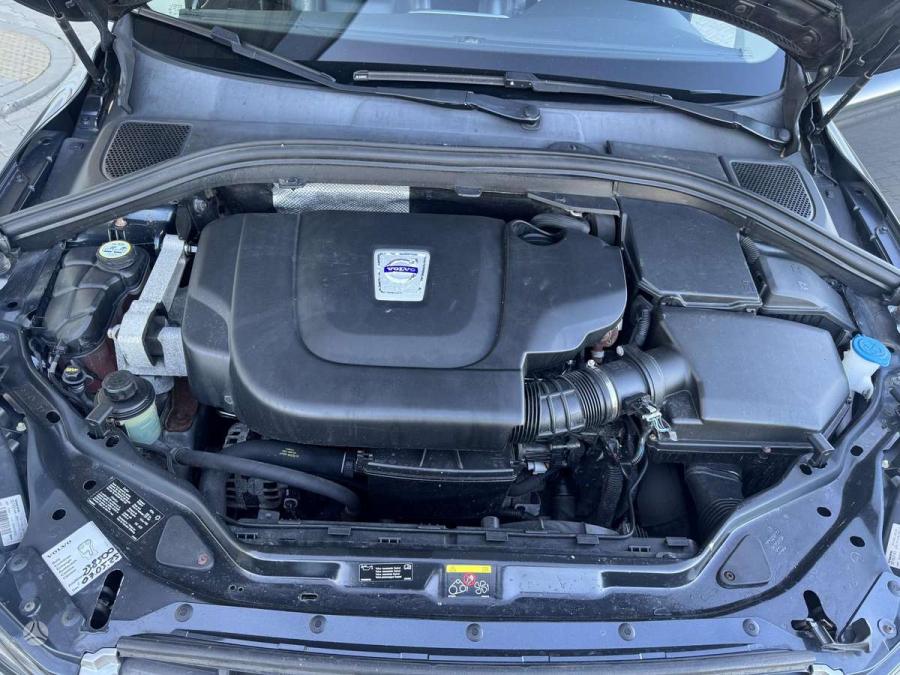 Volvo XC60 2011 in Vilnius, with an engine capacity of 1.98 L and mileage of 260 thousand km for 8850 €, photo 22 on AUTOMOTO.COM.LV