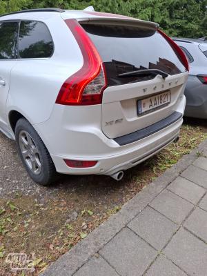 Volvo XC60 2011 in Vilnius, with an engine capacity of 2.40 L and mileage of 258 thousand km for 9200 €, photo 5 on AUTOMOTO.COM.LV