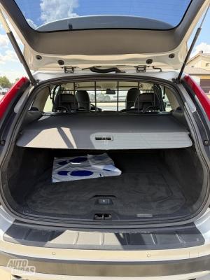 Volvo XC60 2011 in Taurage, with an engine capacity of 2.40 L and mileage of 290 thousand km for 7000 €, photo 6 on AUTOMOTO.COM.LV