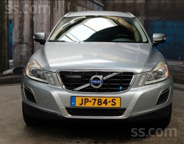 Volvo XC60 2011 Rīga, ar dzinēja tilpumu 2.40 L un nobraukumu 295 tūkst. km par 9450 €, foto 3 vietnē AUTOMOTO.COM.LV
