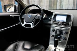 Volvo XC60 2011 in Riga, with an engine capacity of 2.40 L and mileage of 295 thousand km for 9450 €, photo 15 on AUTOMOTO.COM.LV