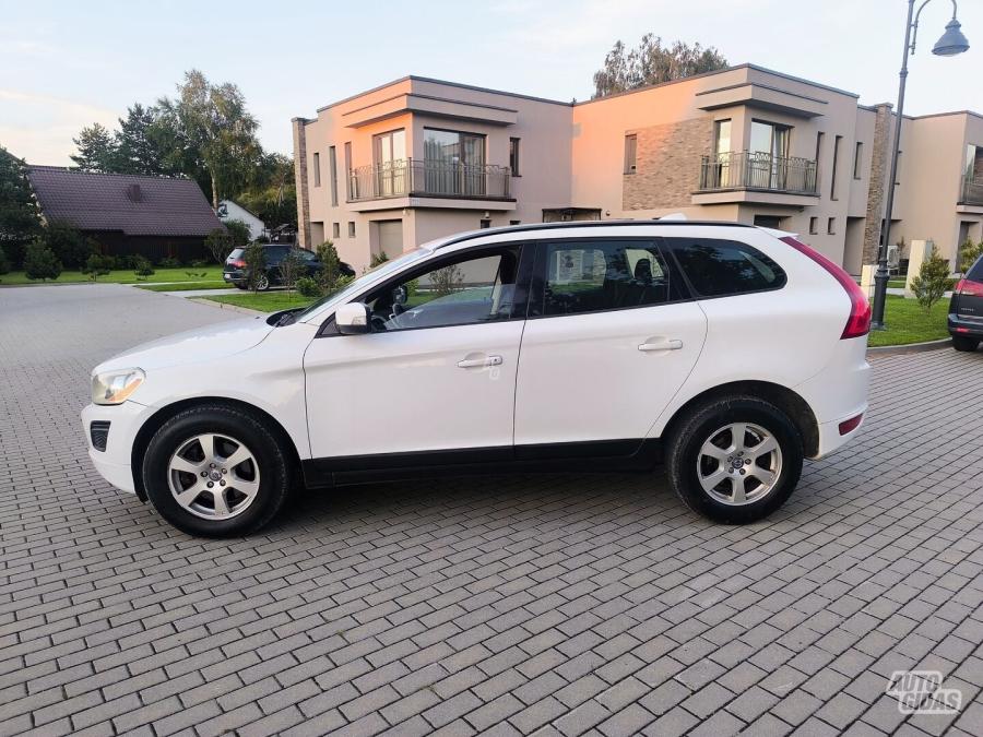Volvo XC60 2011 Šauļi, ar dzinēja tilpumu 2.00 L un nobraukumu 201 tūkst. km par 6800 €, foto 11 vietnē AUTOMOTO.COM.LV