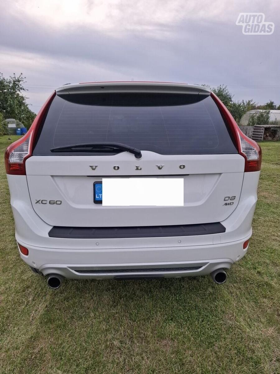 Volvo XC60 2011 Akmenė, ar dzinēja tilpumu 2.40 L un nobraukumu 297 tūkst. km par 8800 €, foto 4 vietnē AUTOMOTO.COM.LV
