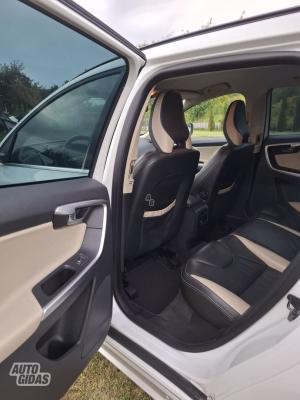 Volvo XC60 2011 Akmenė, ar dzinēja tilpumu 2.40 L un nobraukumu 297 tūkst. km par 8800 €, foto 8 vietnē AUTOMOTO.COM.LV