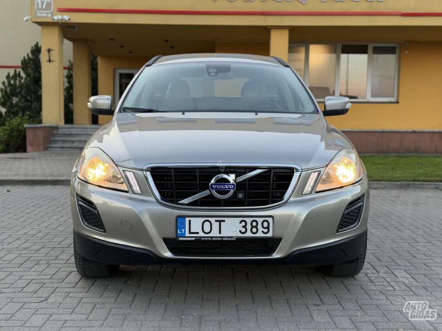 Volvo XC60 2011 Kaišiadorys, ar dzinēja tilpumu 2.40 L un nobraukumu 380 tūkst. km par 4200 €, foto 6 vietnē AUTOMOTO.COM.LV