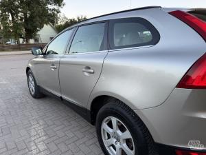 Volvo XC60 2011 Kaišiadorys, ar dzinēja tilpumu 2.40 L un nobraukumu 380 tūkst. km par 4200 €, foto 13 vietnē AUTOMOTO.COM.LV