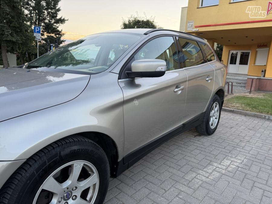 Volvo XC60 2011 Kaišiadorys, ar dzinēja tilpumu 2.40 L un nobraukumu 380 tūkst. km par 4200 €, foto 14 vietnē AUTOMOTO.COM.LV