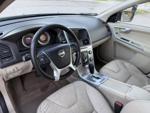 Volvo XC60 2011 Kaišiadorys, ar dzinēja tilpumu 2.40 L un nobraukumu 380 tūkst. km par 4200 €, foto 19 vietnē AUTOMOTO.COM.LV