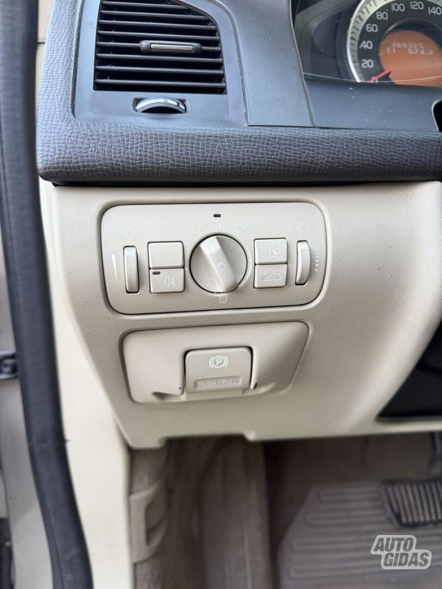 Volvo XC60 2011 Kaišiadorys, ar dzinēja tilpumu 2.40 L un nobraukumu 380 tūkst. km par 4200 €, foto 26 vietnē AUTOMOTO.COM.LV