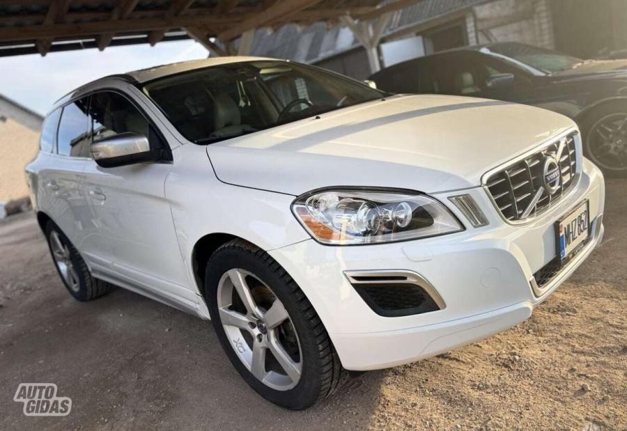 Volvo XC60 2011 Panevēža, ar dzinēja tilpumu 3.20 L un nobraukumu 246 tūkst. km par 6200 €, foto 1 vietnē AUTOMOTO.COM.LV