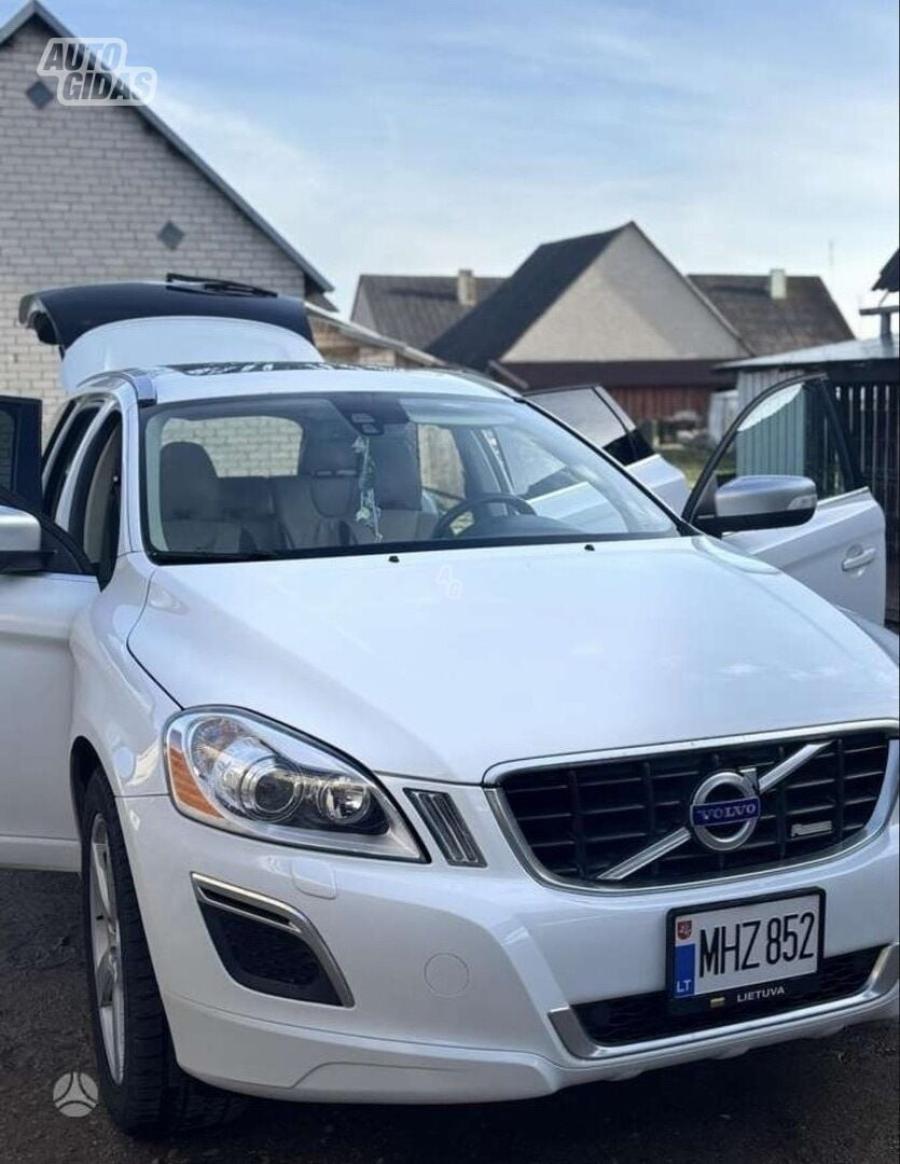 Volvo XC60 2011 Panevēža, ar dzinēja tilpumu 3.20 L un nobraukumu 246 tūkst. km par 6200 €, foto 4 vietnē AUTOMOTO.COM.LV
