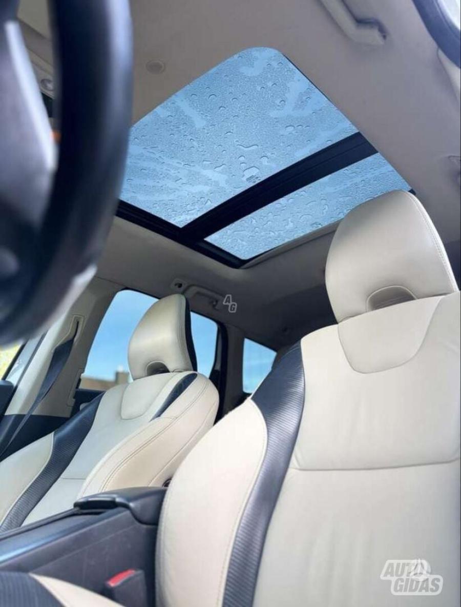 Volvo XC60 2011 Panevēža, ar dzinēja tilpumu 3.20 L un nobraukumu 246 tūkst. km par 6200 €, foto 12 vietnē AUTOMOTO.COM.LV