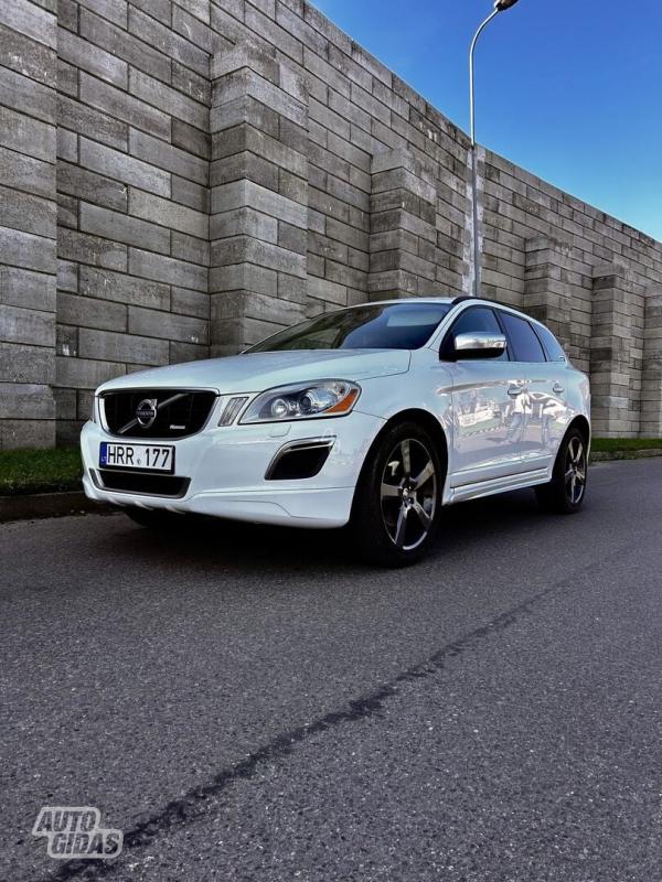Volvo XC60 2011 in Klaipeda, with an engine capacity of 2.40 L and mileage of 230 thousand km for 8750 €, photo 1 on AUTOMOTO.COM.LV