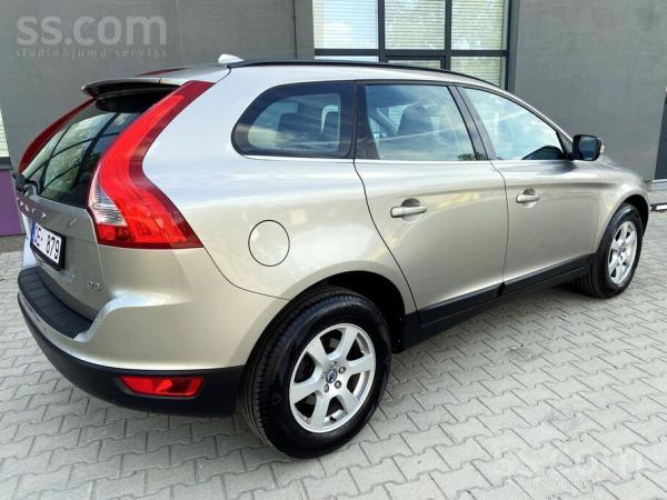Volvo XC60 2012 in Riga, with an engine capacity of 2.00 L and mileage of 0 thousand km for 8350 €, photo 7 on AUTOMOTO.COM.LV